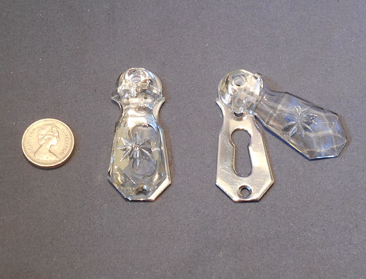 Keyholes, Keyhole Covers & Escutcheon